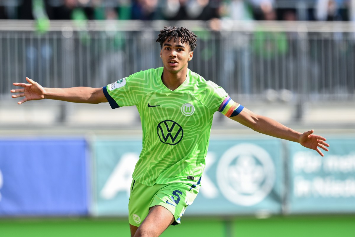 David Odogu Chelsea transfer talks held, says report