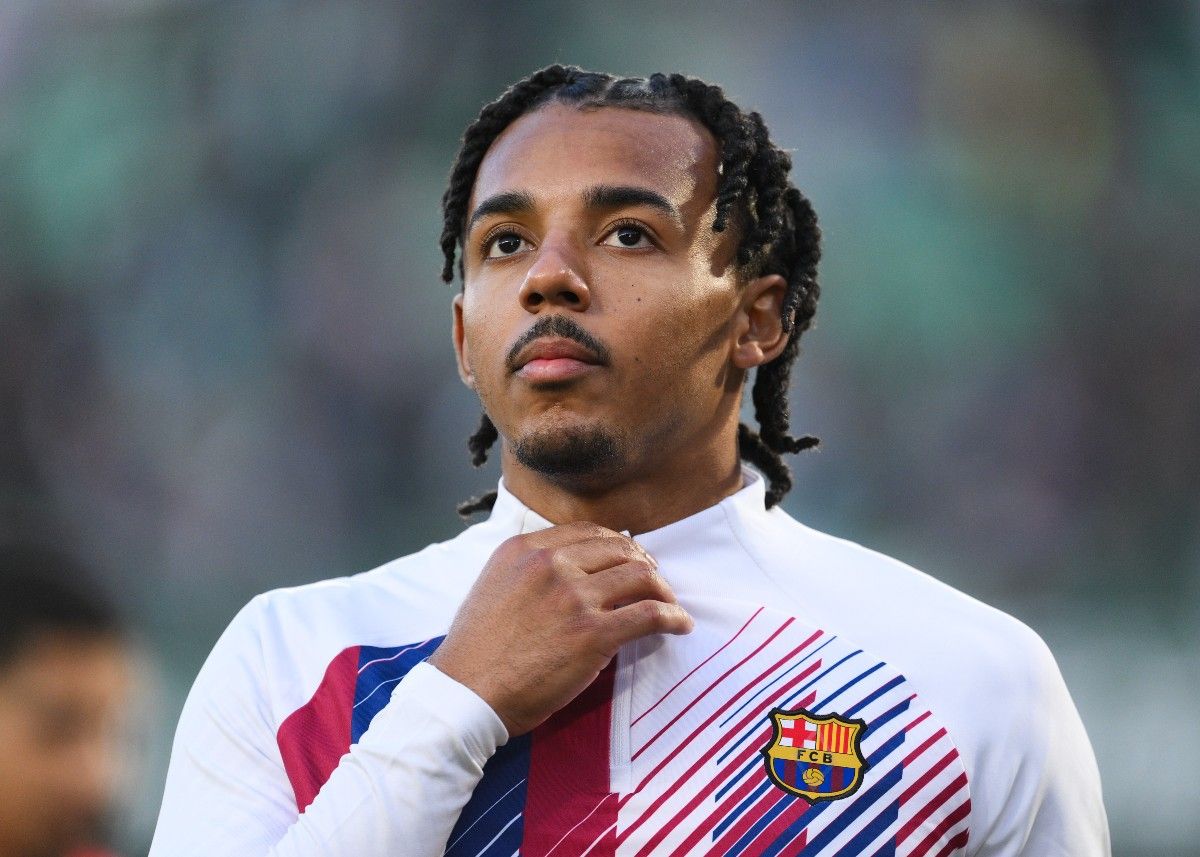 Kounde transfer: Barcelona want important money for defender