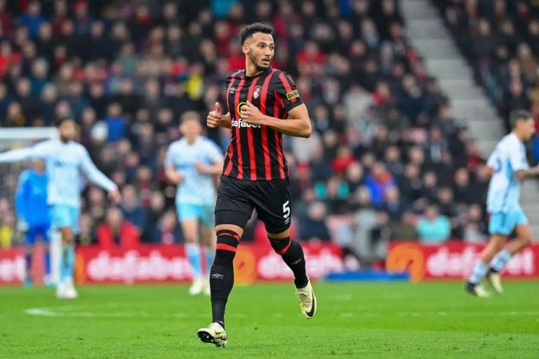 Newcastle believe they are ahead of Tottenham in race for Lloyd Kelly