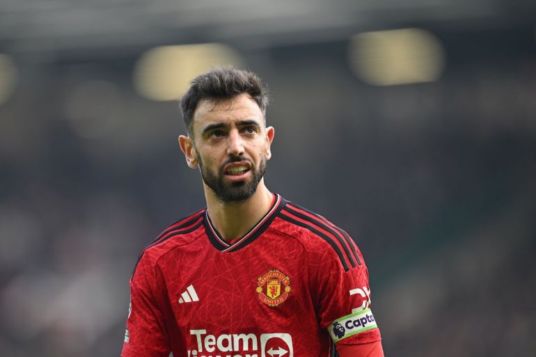 Manchester United midfielder Bruno Fernandes stirs the pot as he hints ...
