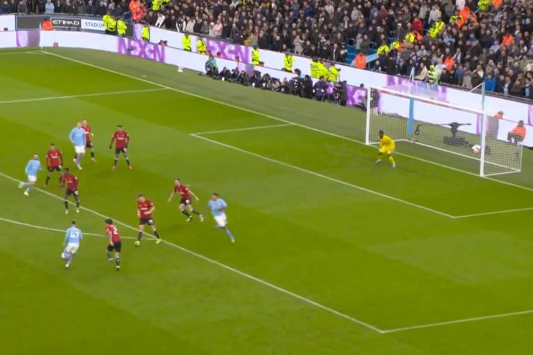 Video: Phil Foden draws Man City level with unsavable screamer vs Man ...