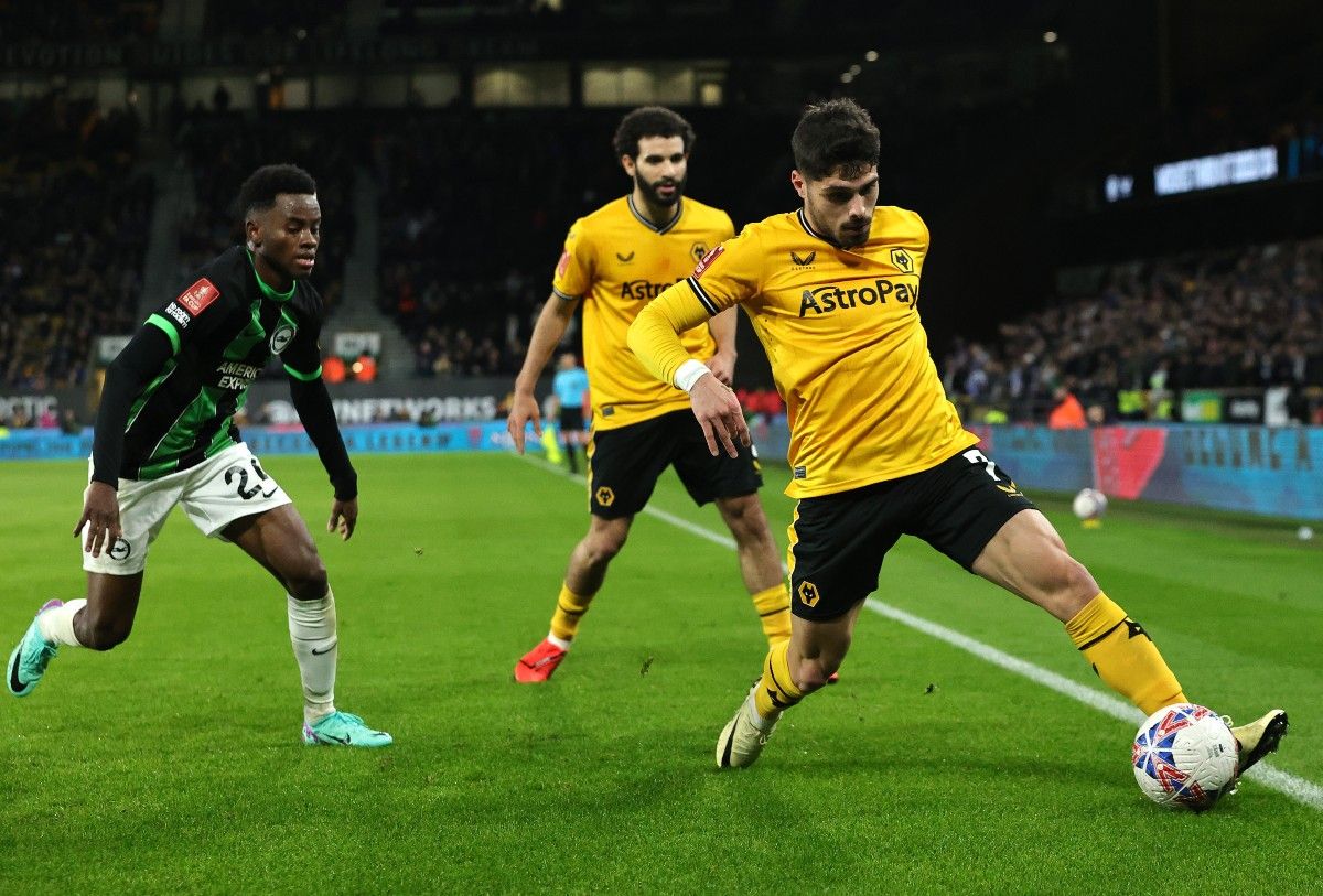 Neto transfer: Arsenal and Liverpool face paying £80m