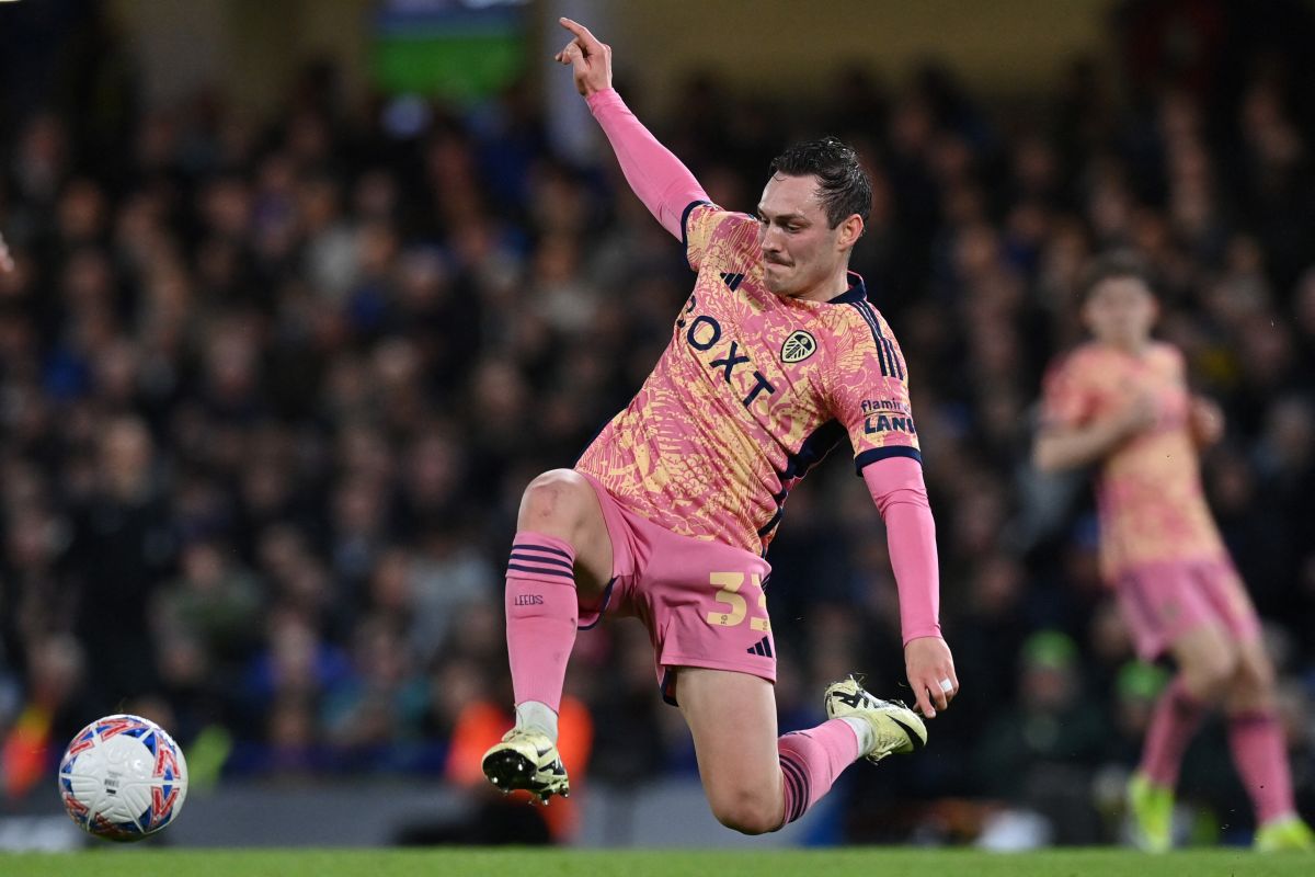 Leeds United's recent signing Connor Roberts will return to Burnley in ...