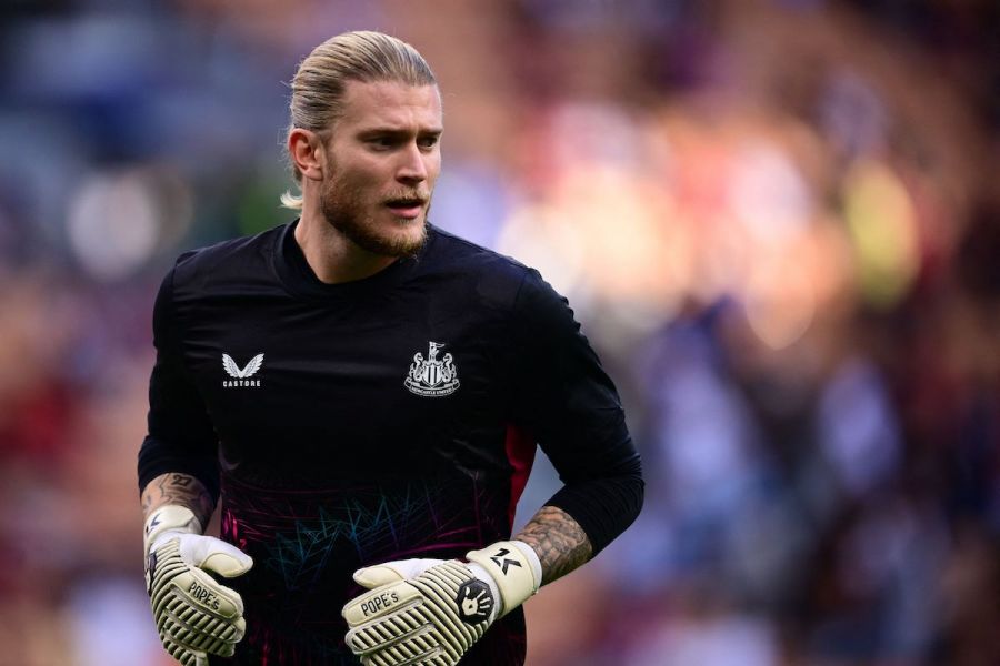 Newcastle United goalkeeper Loris Karius offered to Roma on free transfer