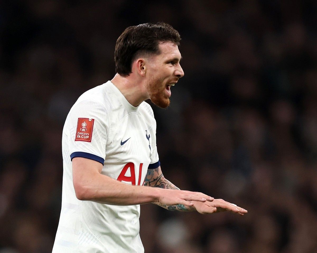 Tottenham transfer news: Midfielder offered to AC Milan for transfer