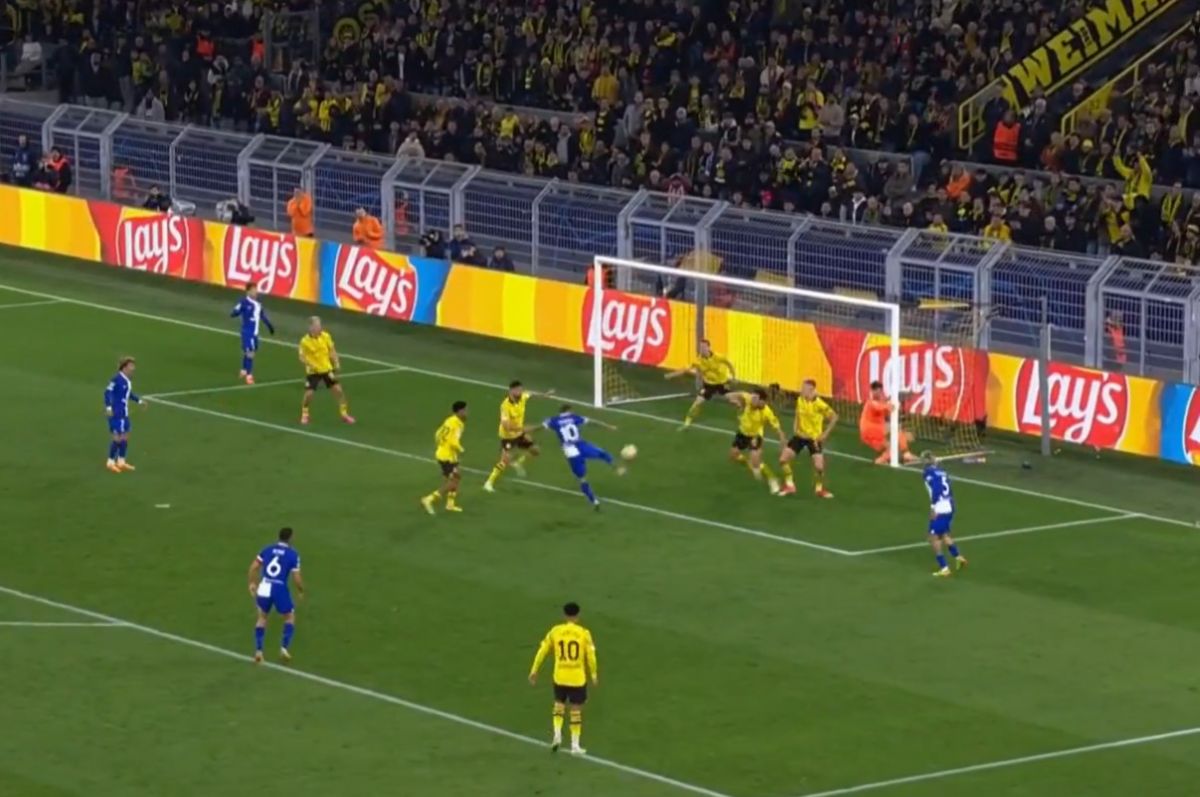 Video: Atletico Madrid forward rattles the crossbar to complete comeback