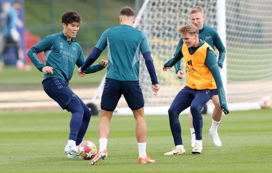 Arsenal hit with devastating injury blow to versatile defender