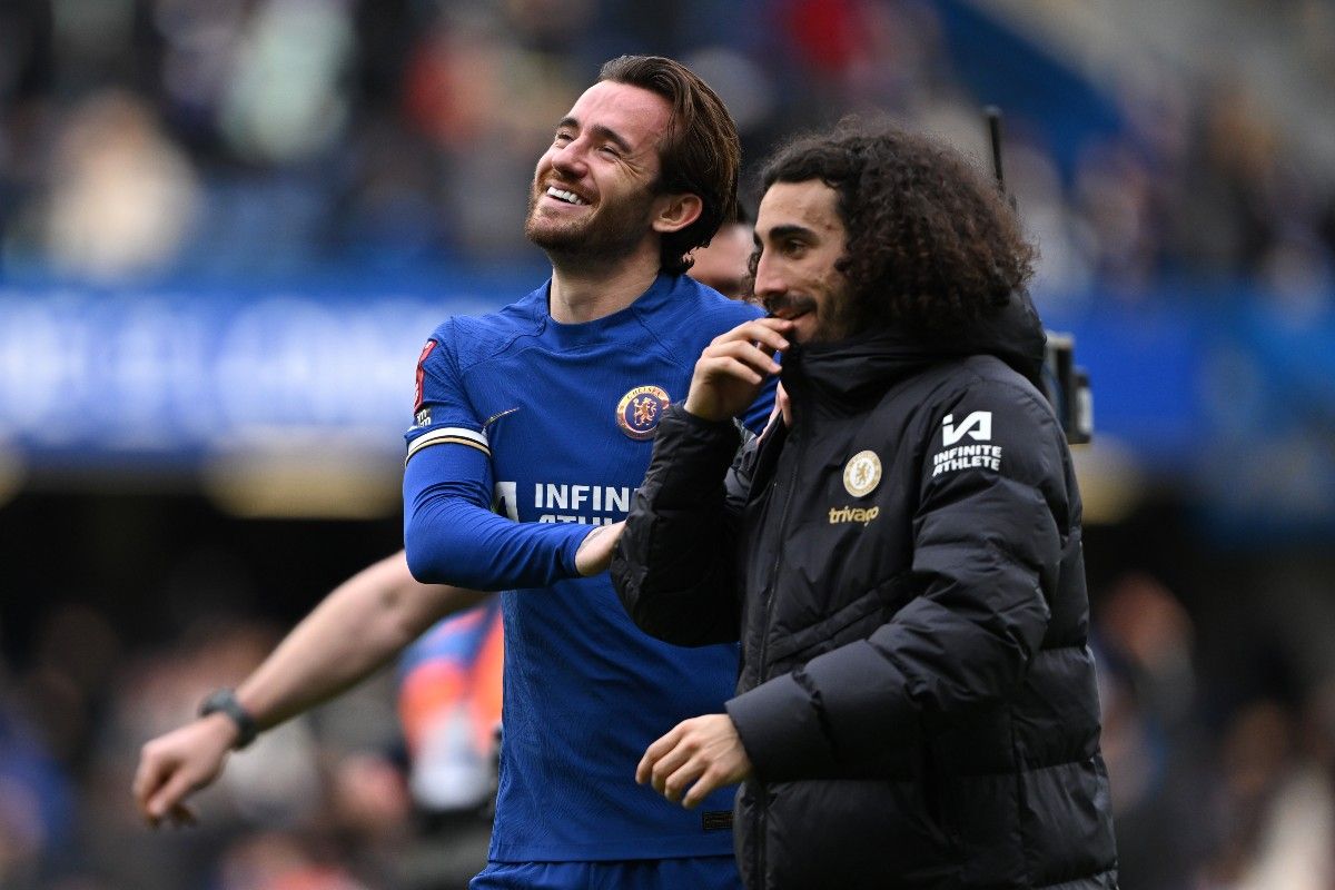 Man Utd eye transfers of Chilwell or Cucurella from Chelsea