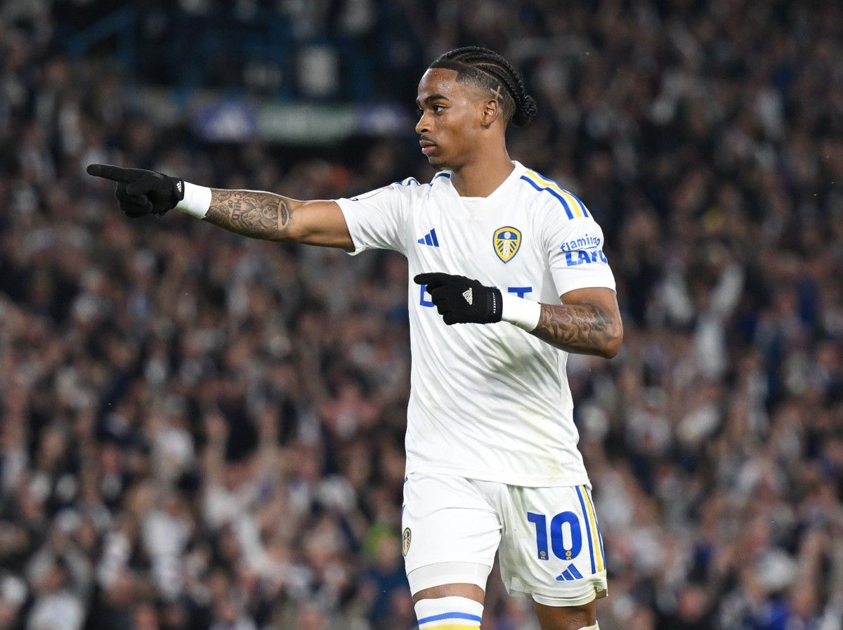 Leeds transfer news: Crysencio Summerville's agents in talks with Chelsea