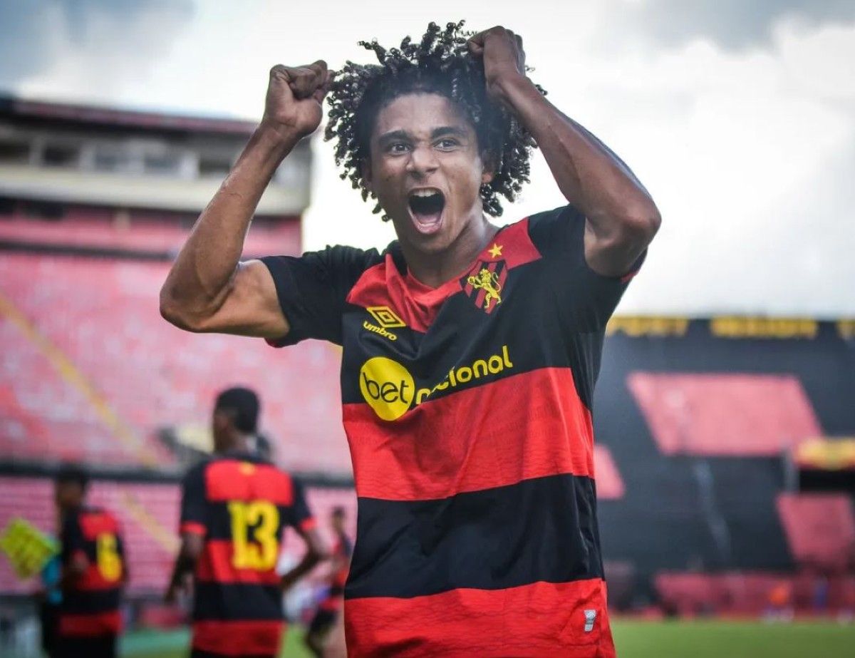 Pedro Lima Chelsea transfer bid made - Duncan Castles