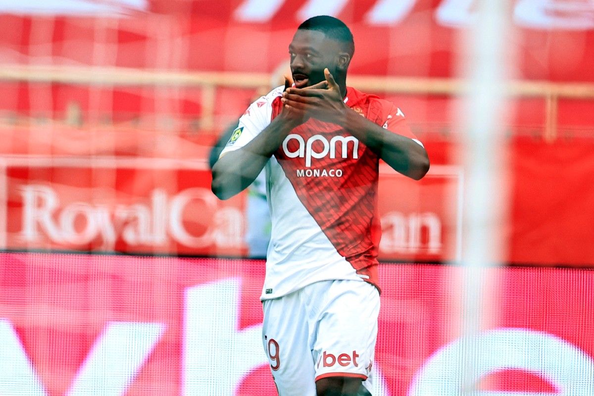 Fofana transfer: Man United target available for €20m