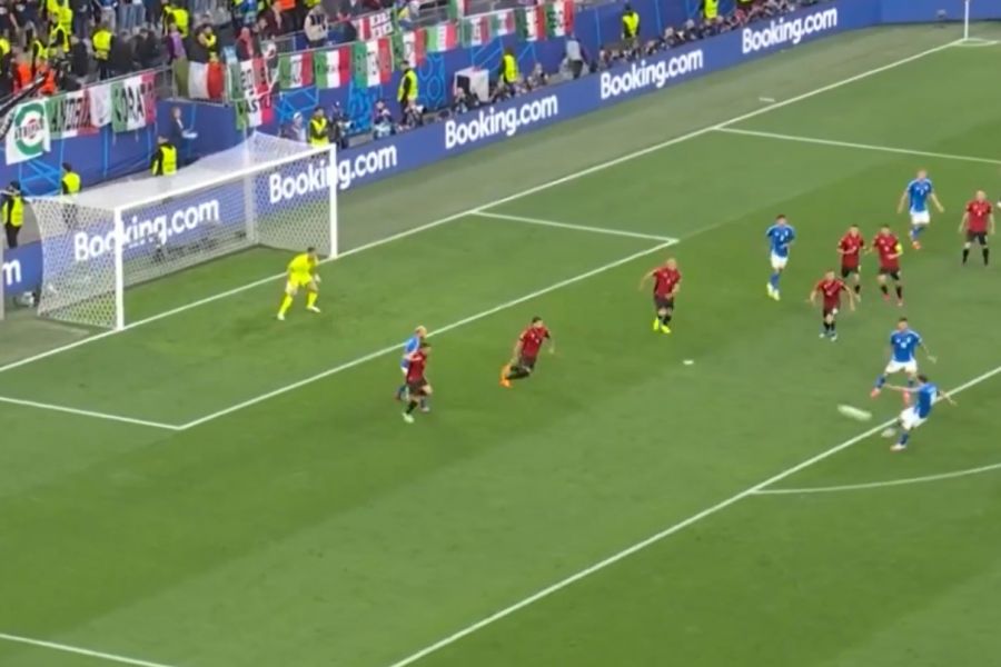 Video: Inter duo turn game around for Italy as Nicolo Barella scores beauty