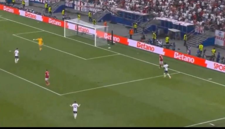 Video: Declan Rice blames pitch after embarrassing pass against Denmark