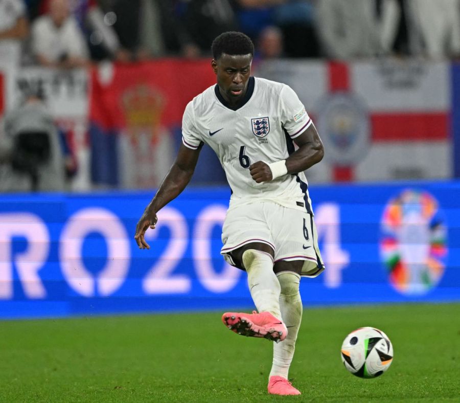 Guehi transfer: Man United target impresses for England