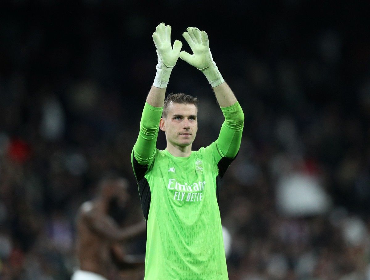 Summer Chelsea target Andriy Lunin agrees new deal with Real Madrid