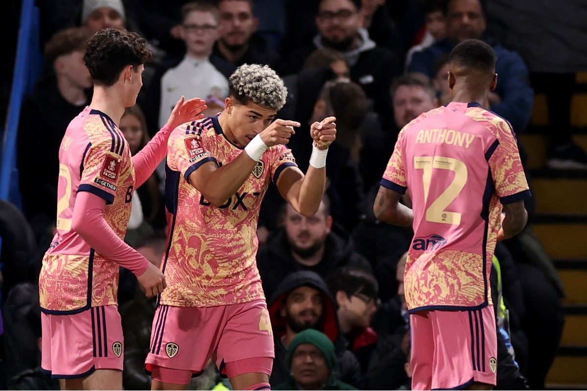 Gray transfer: Tottenham congratulated by Romano