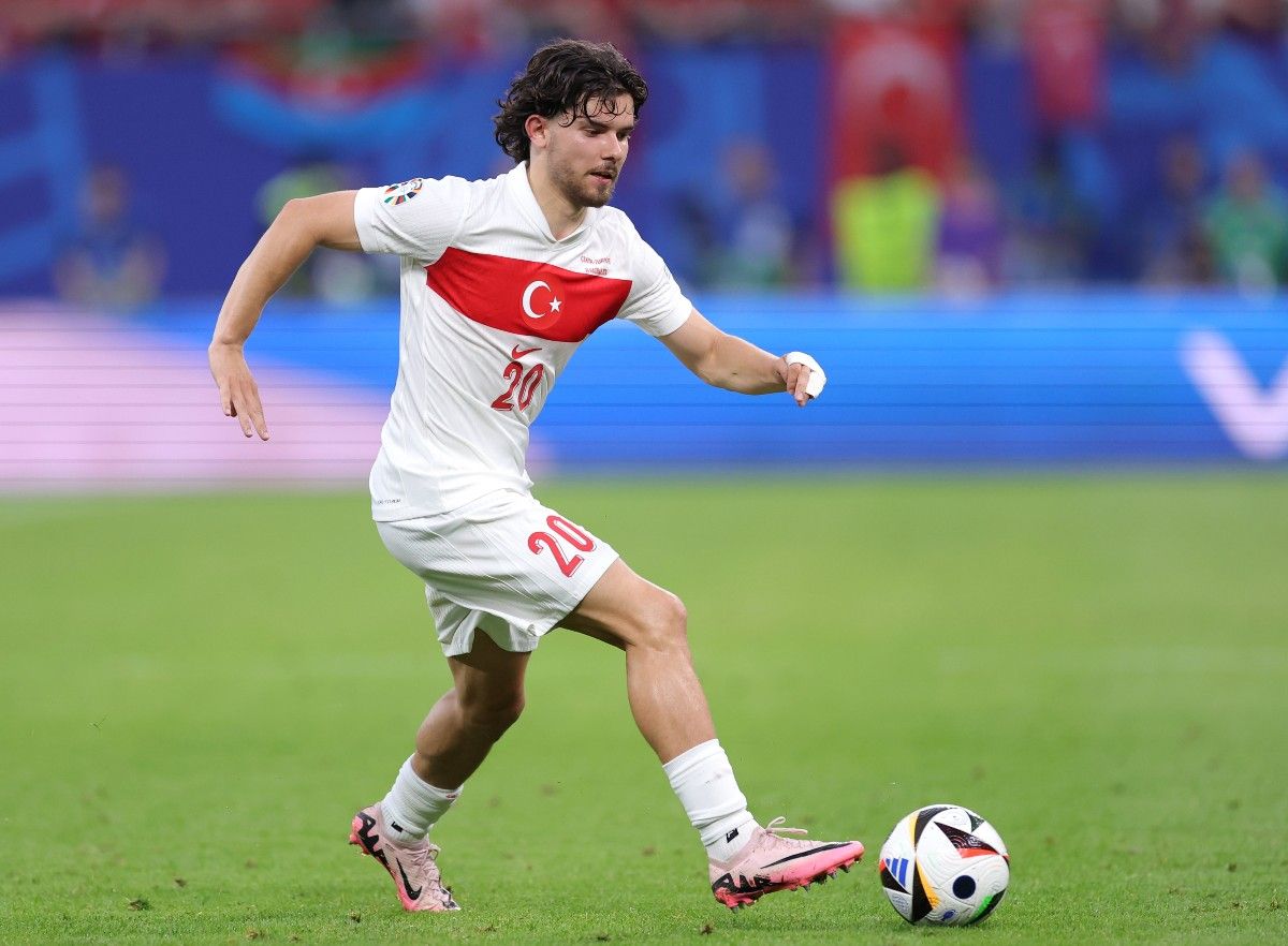 Man United in talks to sign Ferdi Kadioglu
