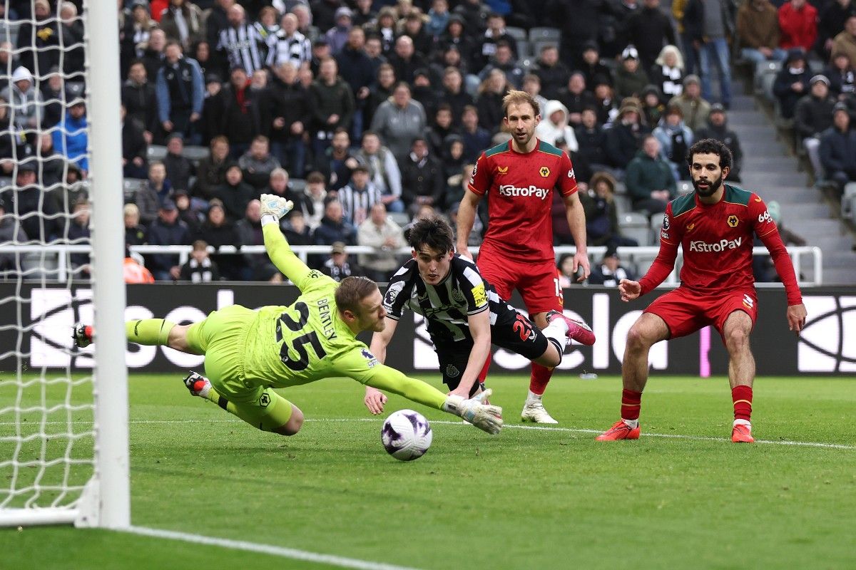 Ramsdale transfer: Arsenal could sign Bentley as replacement