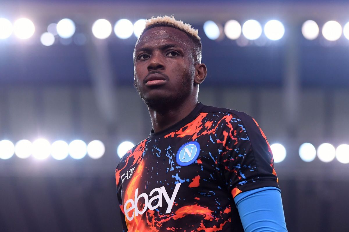 Victor Osimhen: PSG preparing to make Napoli last minute offer