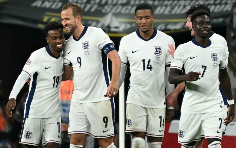 Angel Gomes: Spurs pushing to sign England star in January