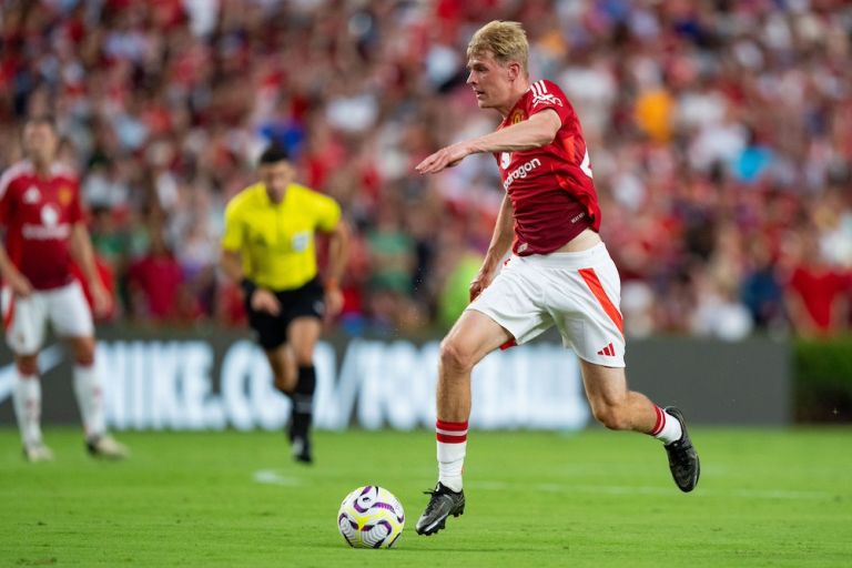 Toby Collyer: Man United think midfielder can 'become next Mainoo'