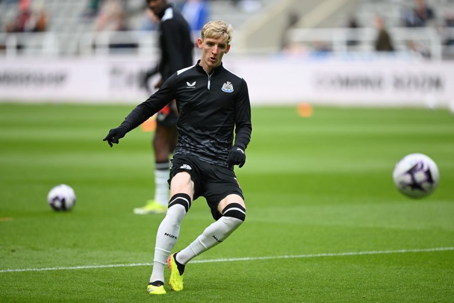 Gordon transfer: Arsenal enquired about Newcastle star