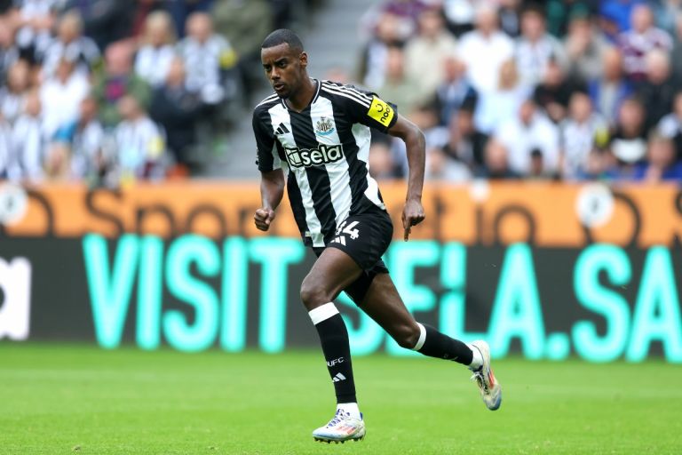 Eddie Howe makes worrying Alexander Isak admission
