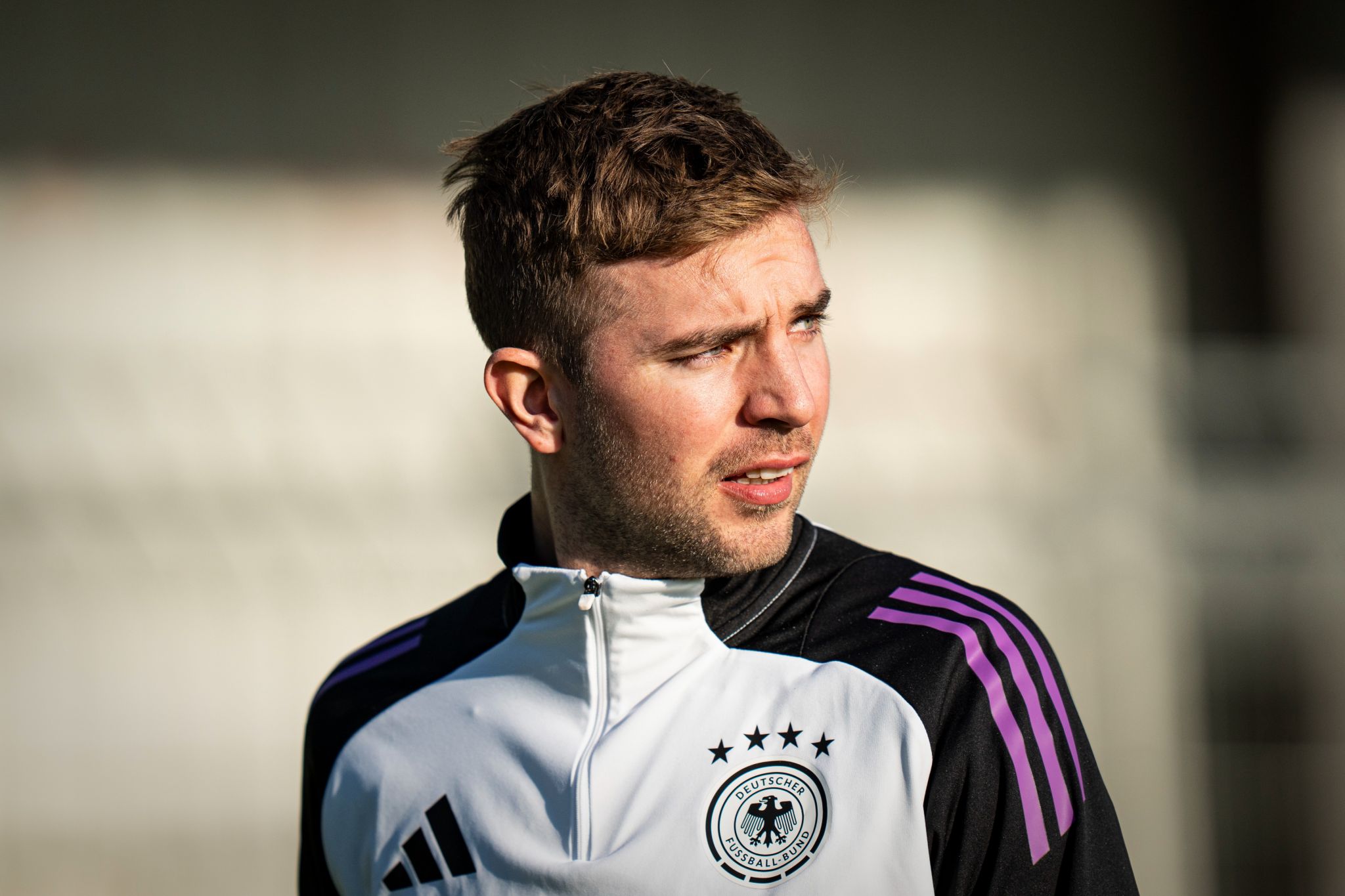 Leeds transfer news: Christoph Kramer arrives at the club