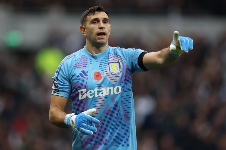 Chelsea tipped to make a move for Aston Villa goalkeeper Emi Martinez