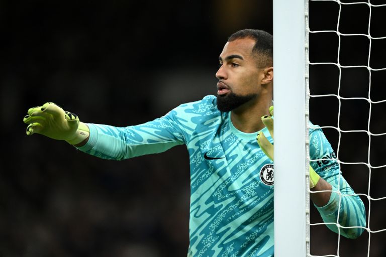 Enzo Maresca has made a big decision on Robert Sanchez at Chelsea