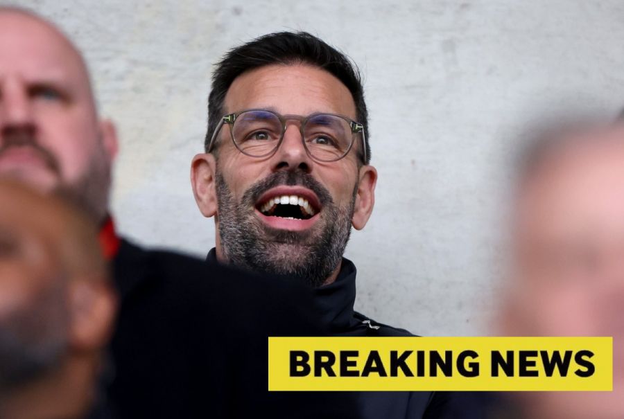 Leicester manager Ruud van Nistelrooy eyes Diego Lopez transfer