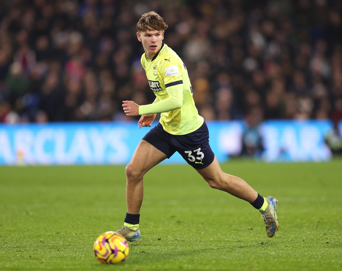 Tyler Dibling transfer: Spurs rival Man Utd for wonderkid