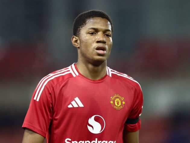 Chido Obi-Martin praised by Manchester United coach