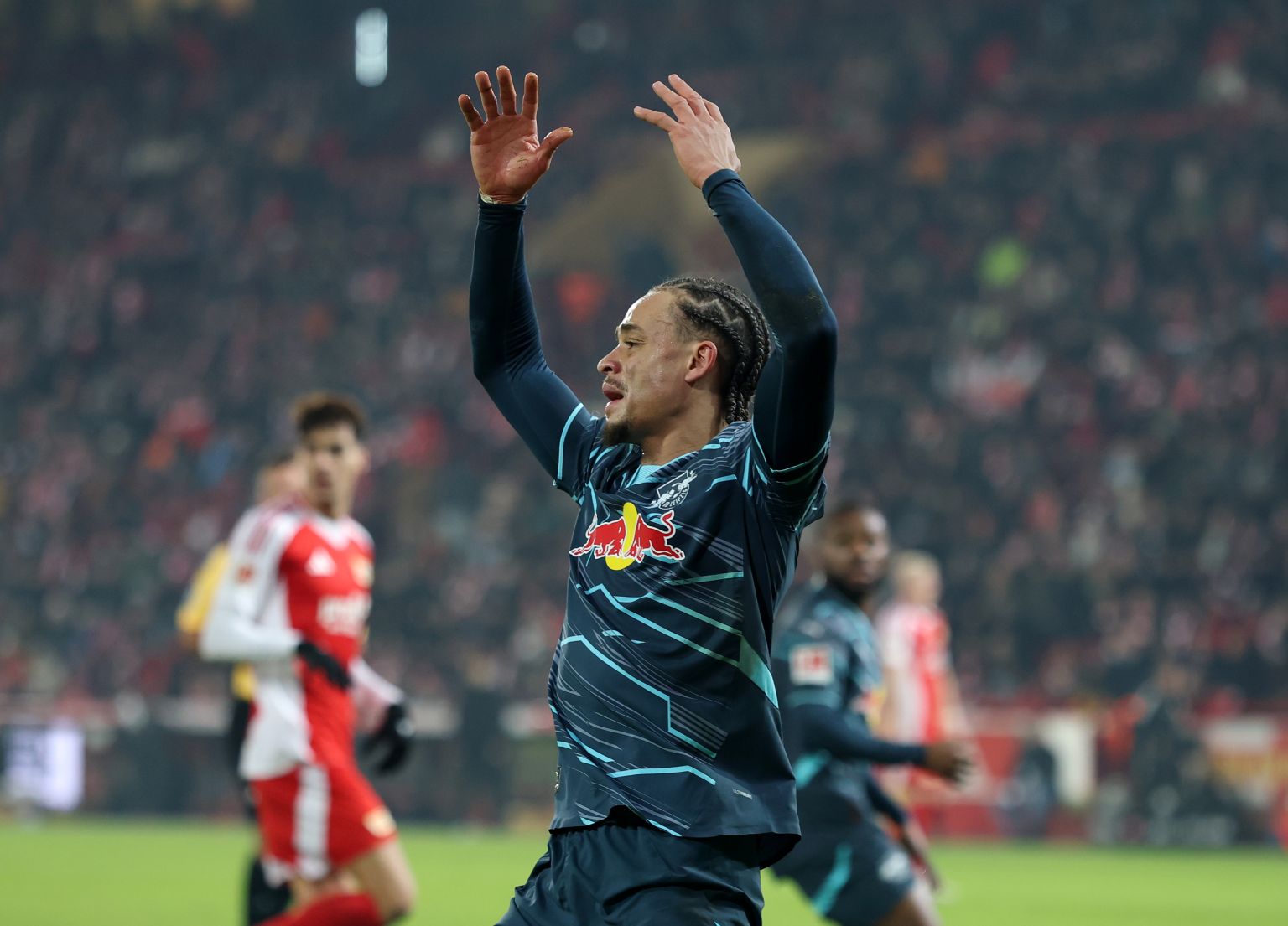 Christian Falk drops definitive Xavi Simons to Man Utd transfer update