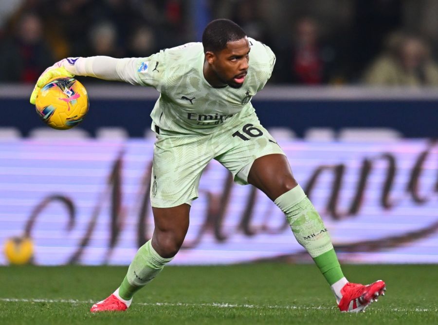 Chelsea have made initial contact to sign Mike Maignan