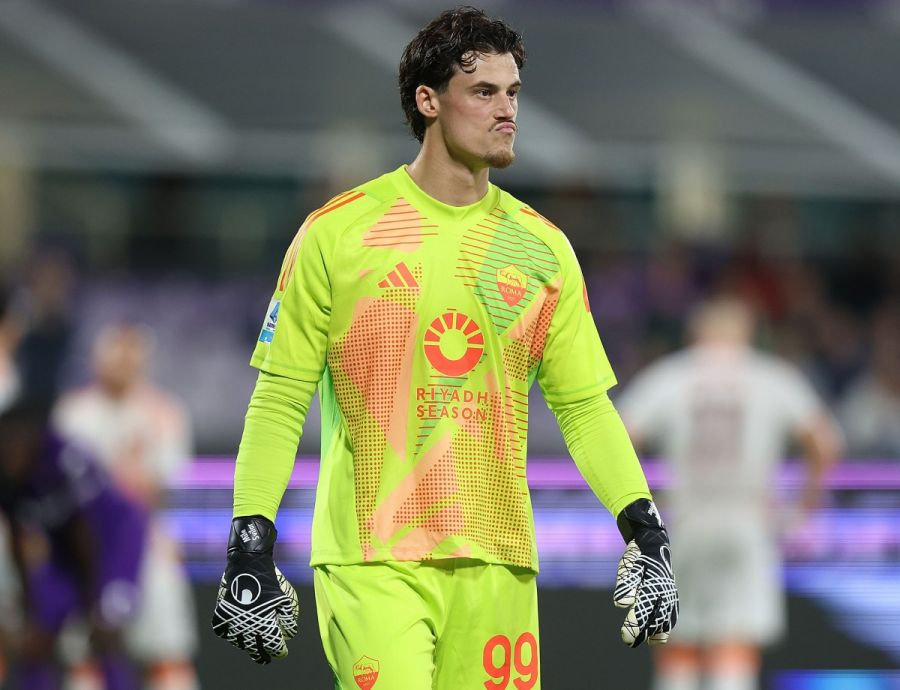 Chelsea eyeing transfer of Roma goalkeeper Mile Svilar