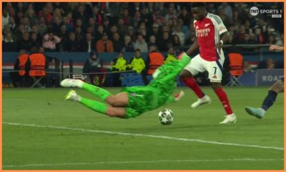Arsenal news: Bukayo Saka panned for open goal miss vs PSG