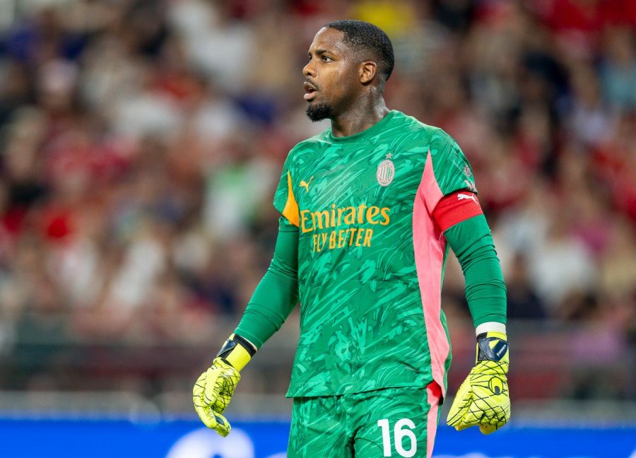 Chelsea target Mike Maignan might sign new AC Milan contract