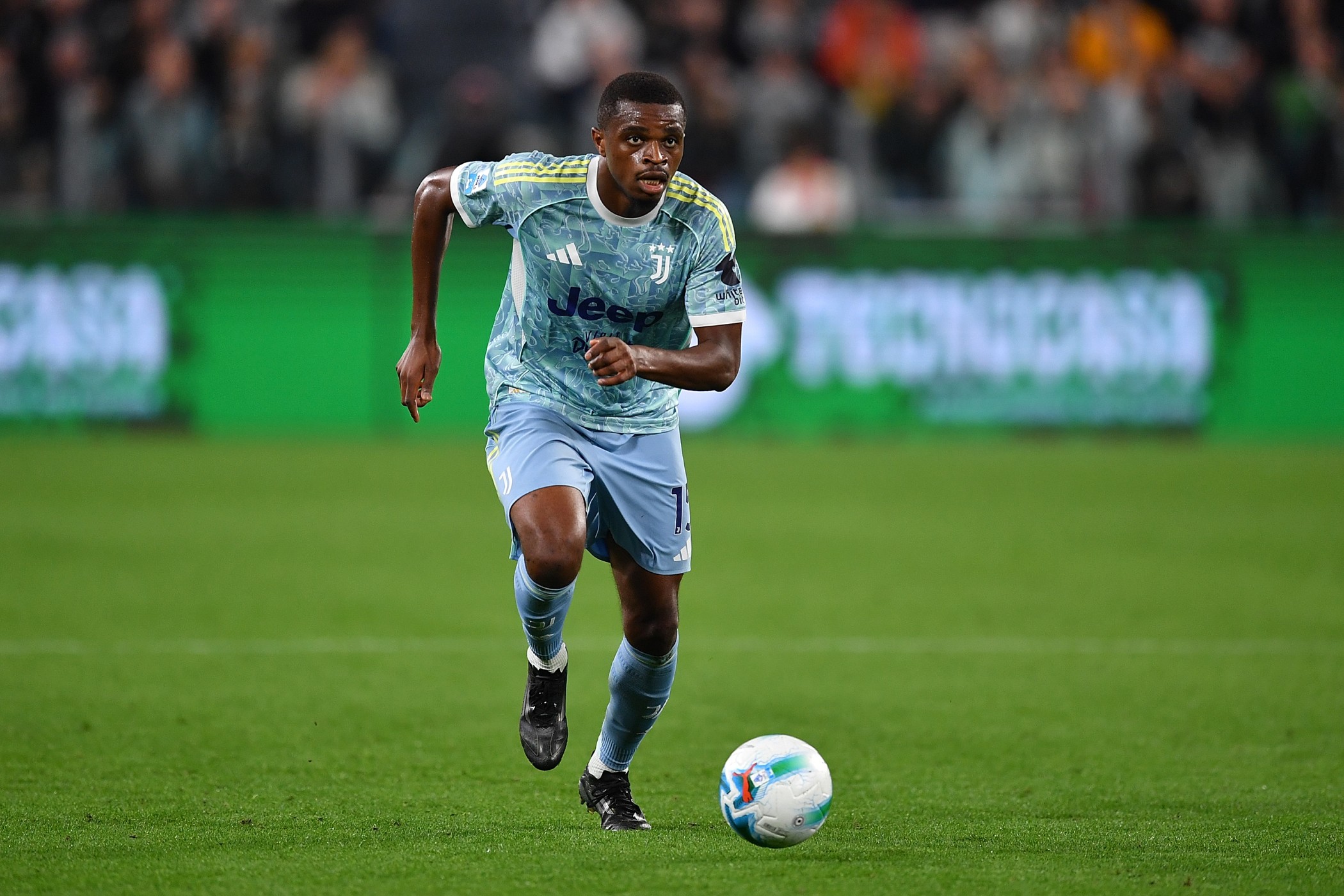 Tottenham and Newcastle want to sign Pierre Kalulu
