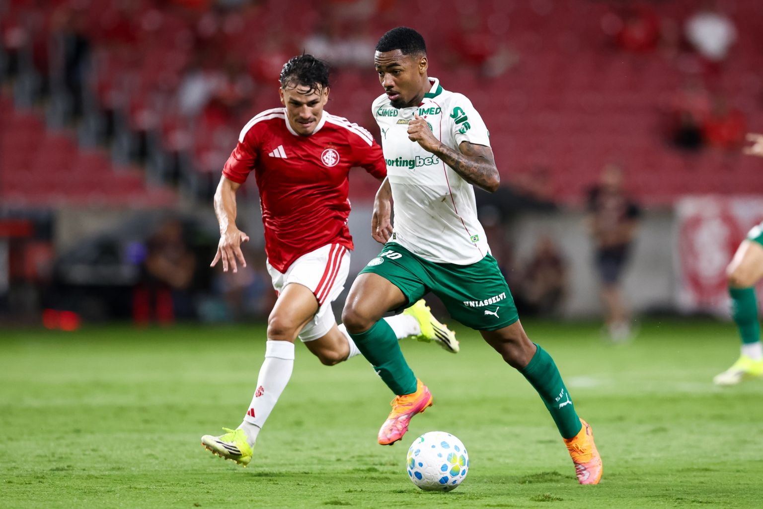 Liverpool want to sign Allan from Palmeiras