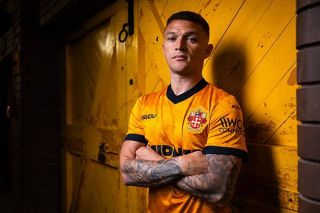 Kieran Trippier considers Wolves contract exit after shock Rob Edwards ...